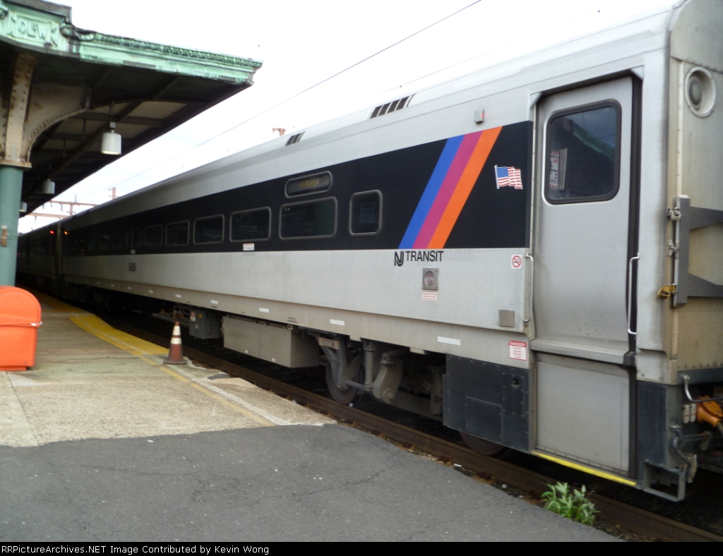 Jersey Shore Commuter Club Car (Comet IIM 5459, ex-5759 built 1988)