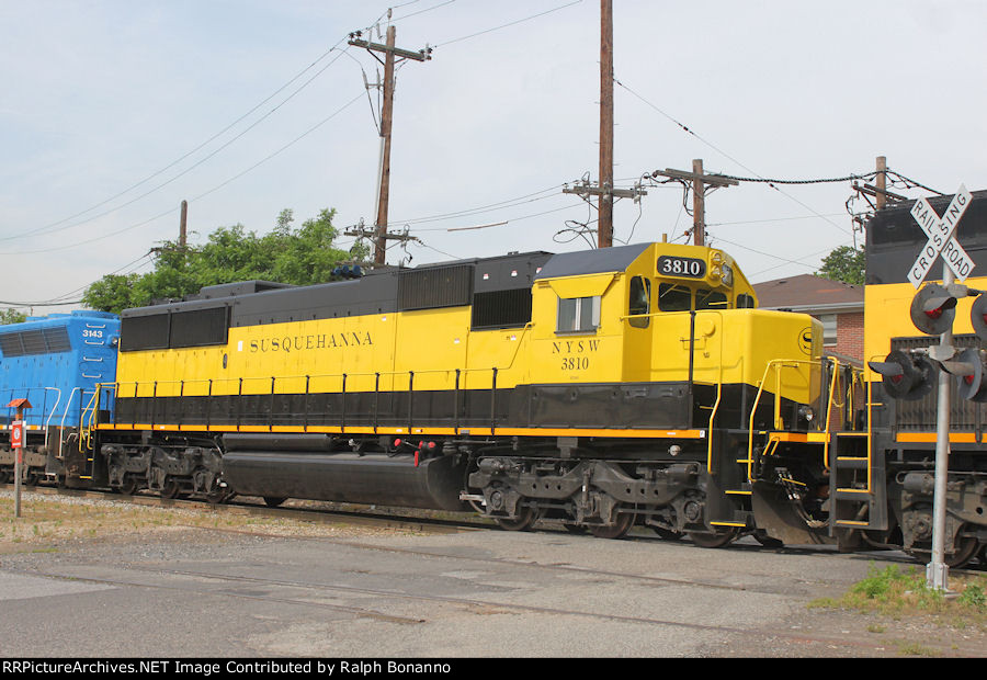 NYS&W "new" SD60 departs for Binhamton, NY on train SU 99 at Cross St
