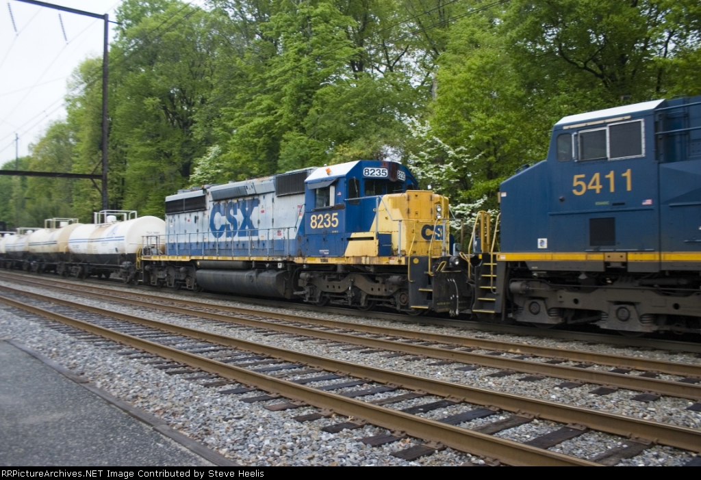 CSX 8235