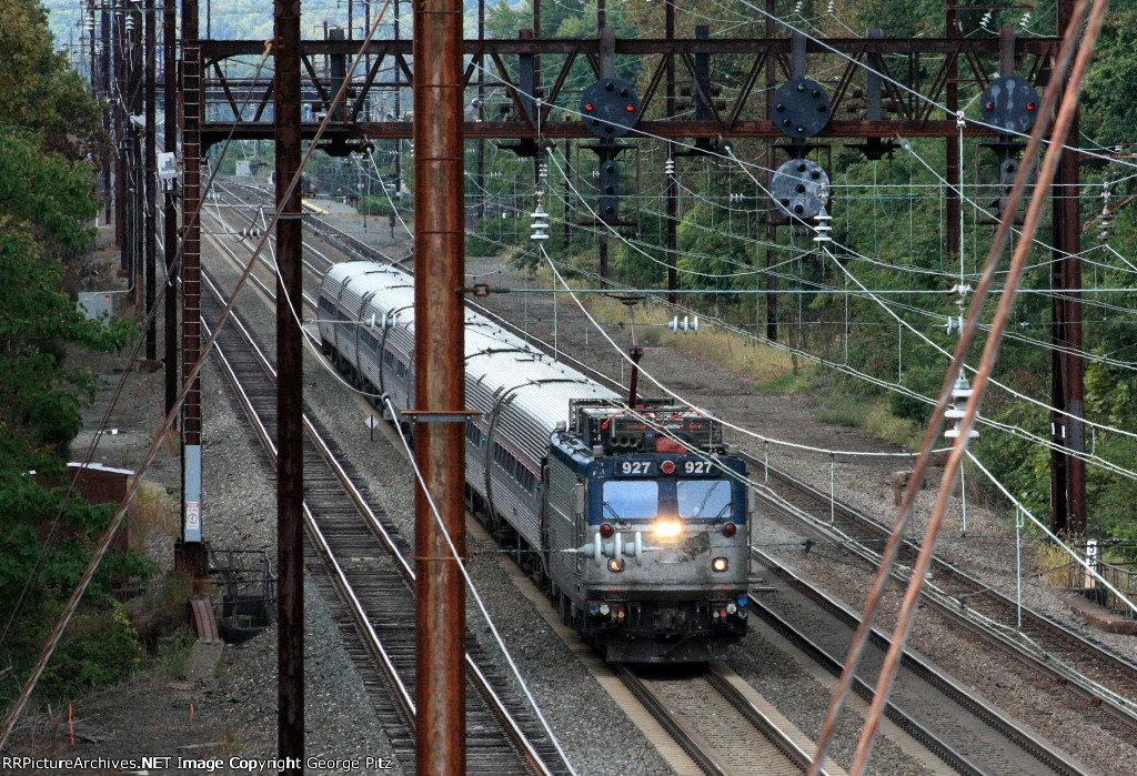 Amtrak train 84(27)