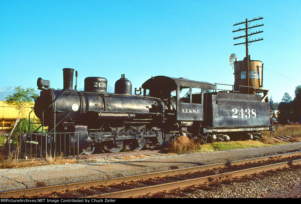 AT&SF 4-6-0 2438