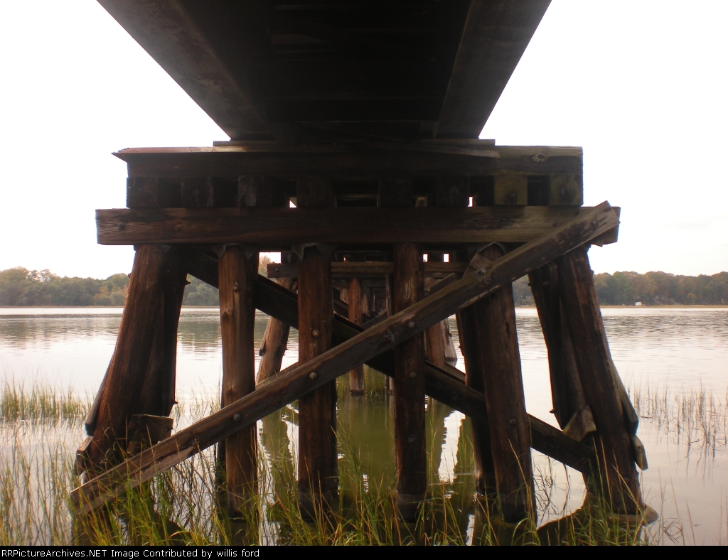SAL bridge at Lobeco