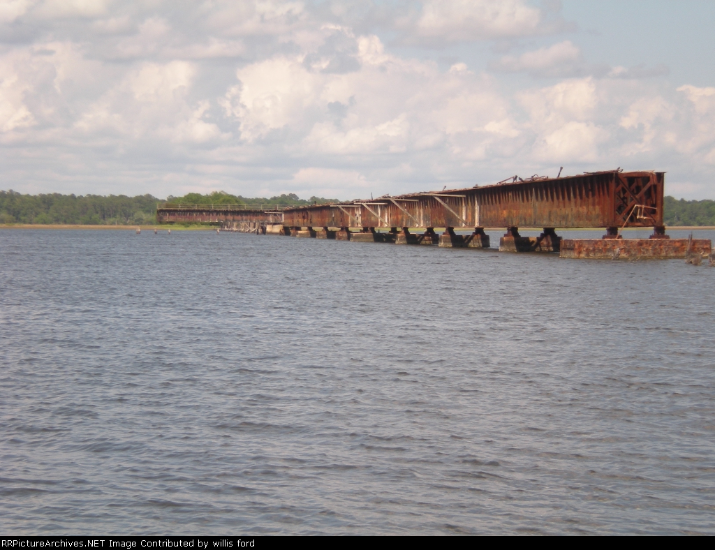 SAL bridge across Broad River