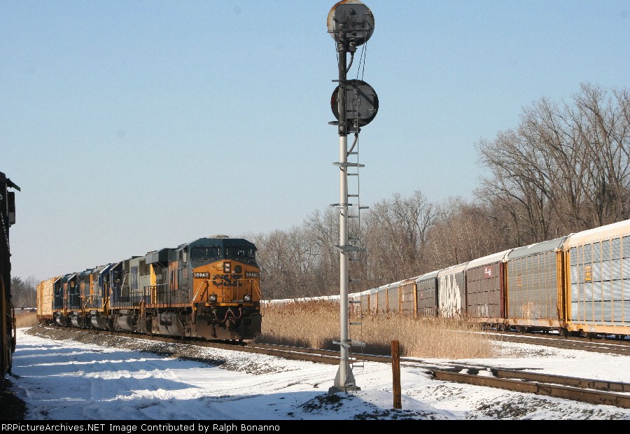 Logjam! Q156 on the inbound(L) and Q417-24(C) wait for Q271 to clear CP SK