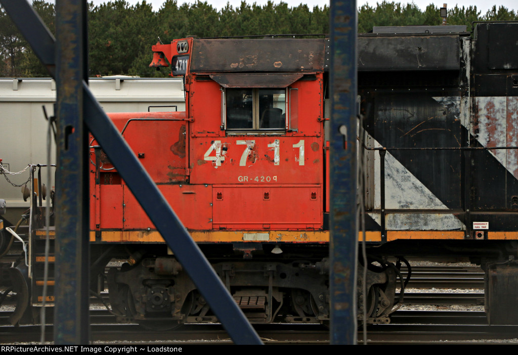 CN 4711