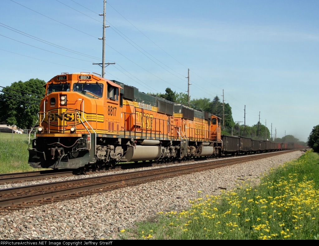 BNSF 8817