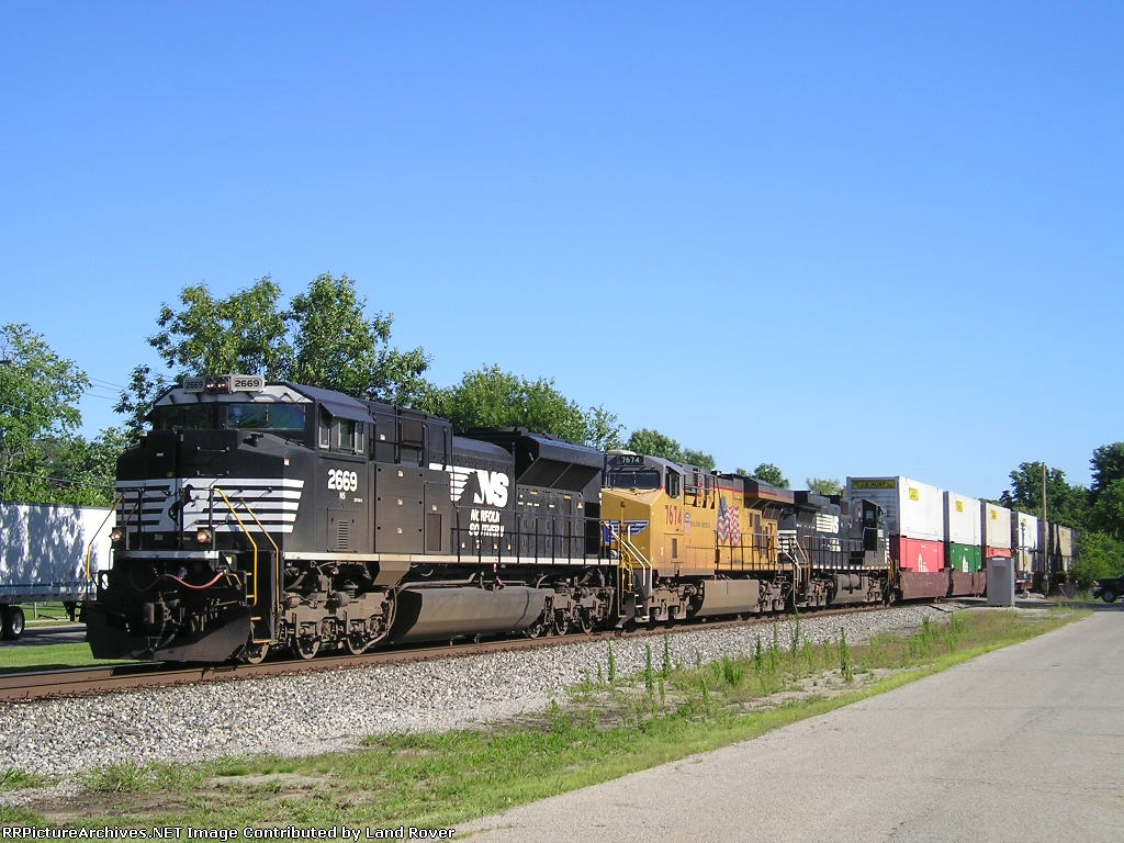 NS 2669 On NS 215 East