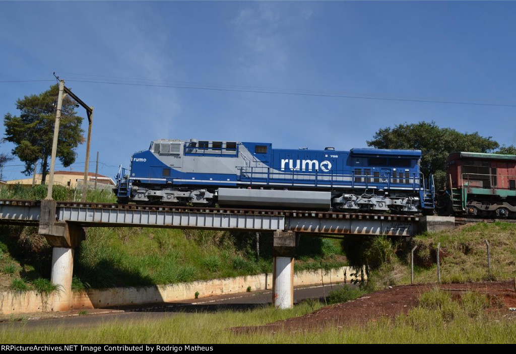 RUMO 758