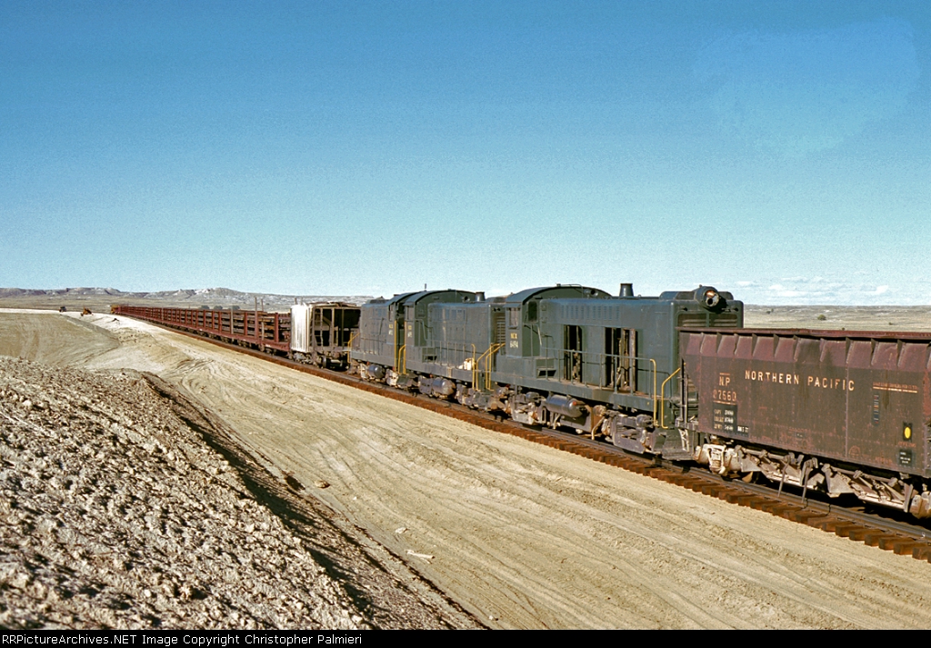 Neosho Construction Co. Ballast Train