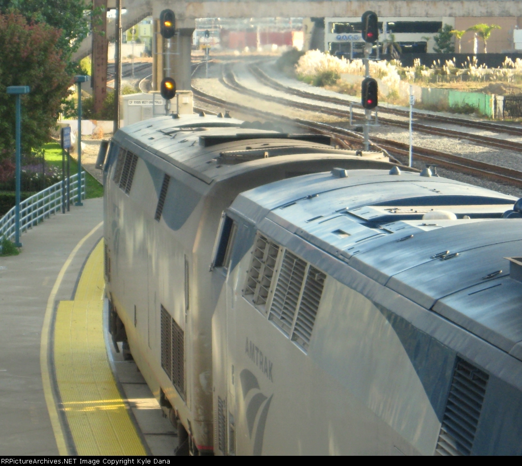 Amtrak 5 on an Approach Diverging signal