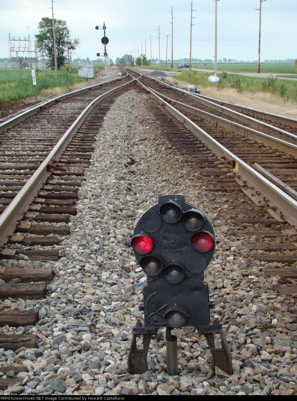 Dwarf signal and track work of the interlocking.