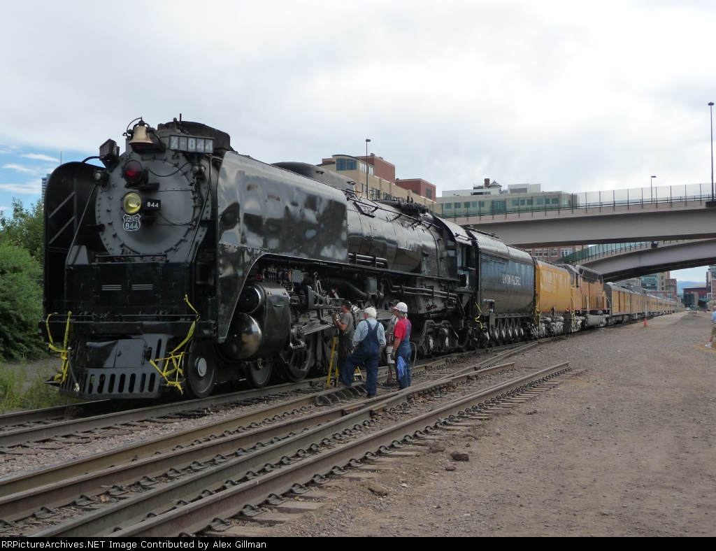 UP 844 & Consist