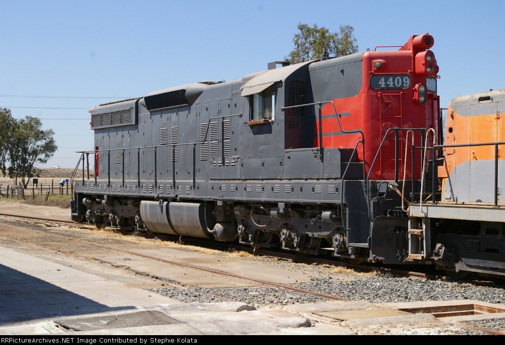 TURLOCK WESTERN 4409 SD9 NO REPORTING MARKS