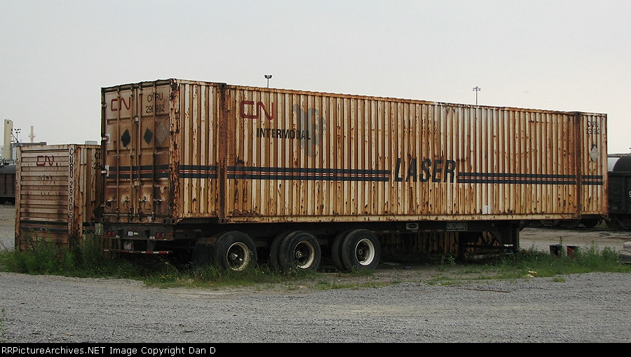 CNRU 290982 Laser container