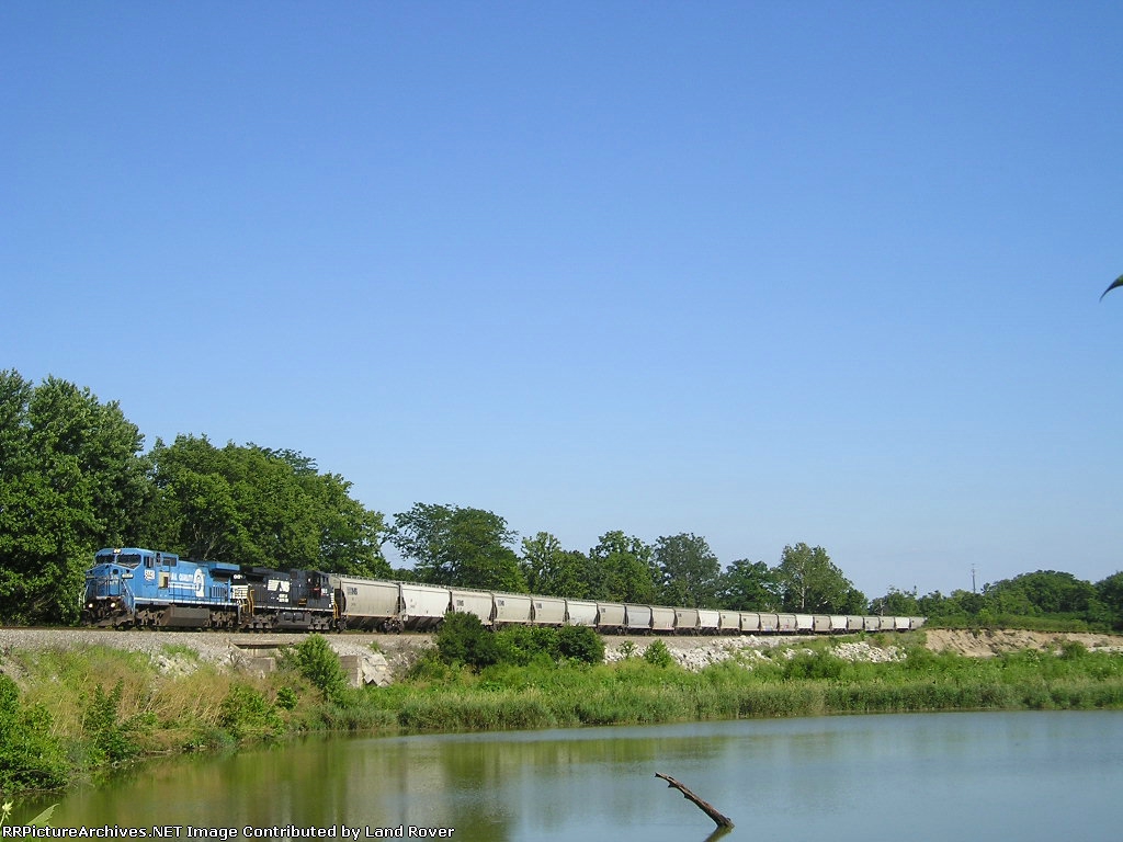 NS 8334 On 53 Q Westbound