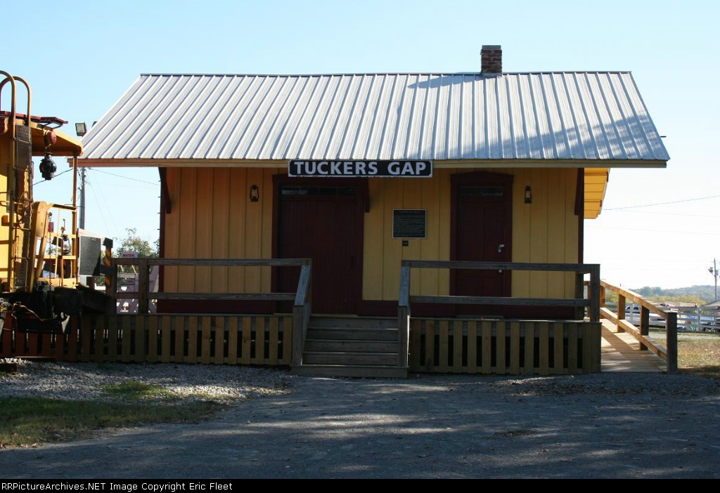 Tuckers Gap Depot