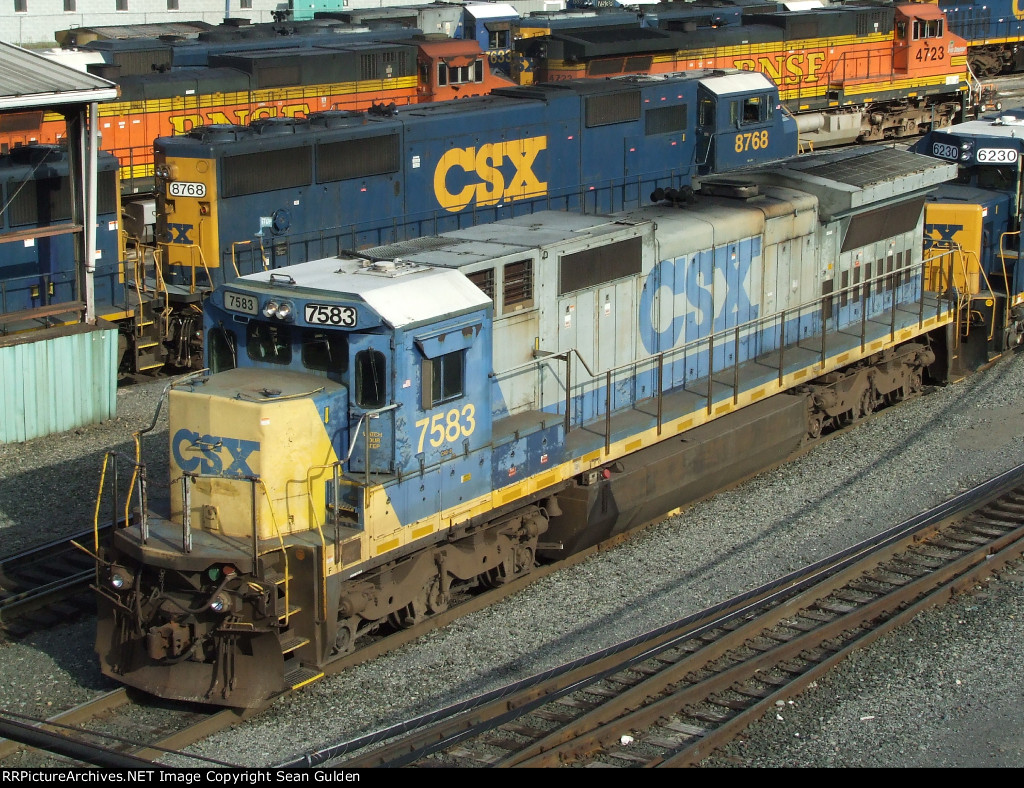 CSXT GE C40-8 7583