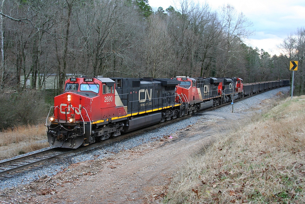 Rock train backing up into Martin Marietta quarry