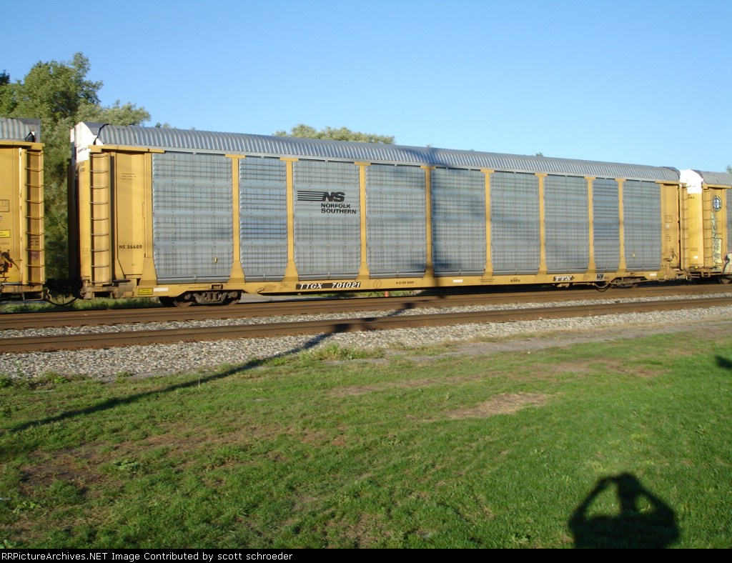 TTGX 701021 (NS) Autorack EB