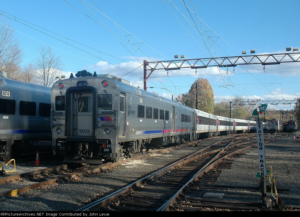 NJT Comet V Cab