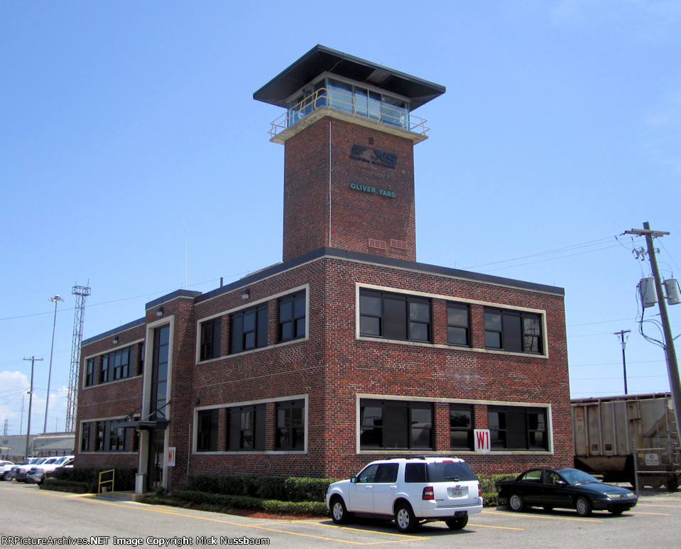 NS Oliver Yard tower and offices