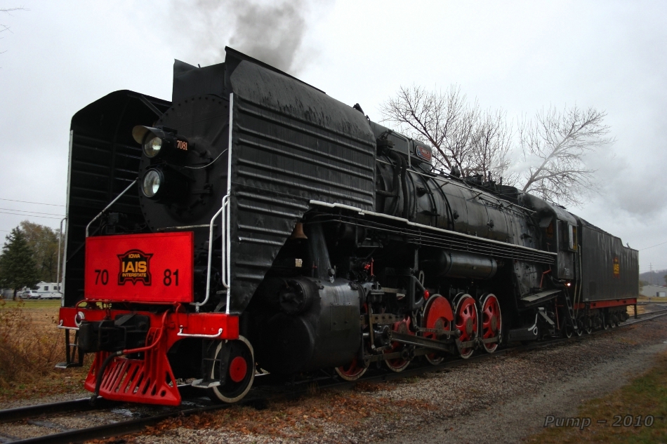 IAIS 7081 - Chinese Built QJ Steam Locomotive