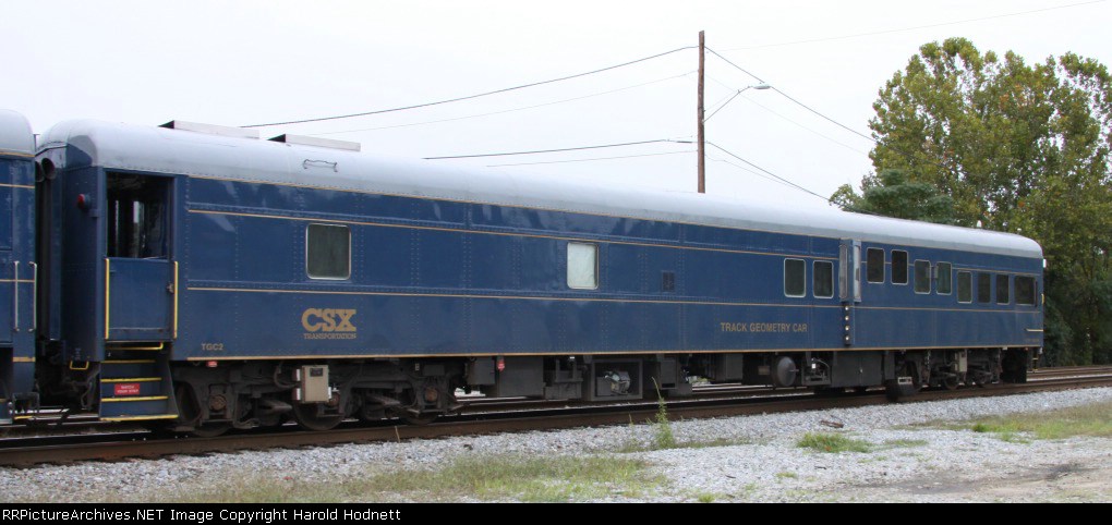 CSX 994302 brings up the rear of train W001