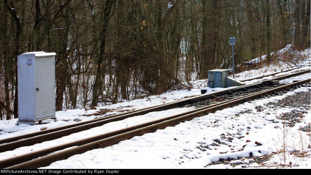 Switch to connecting track at Belva.