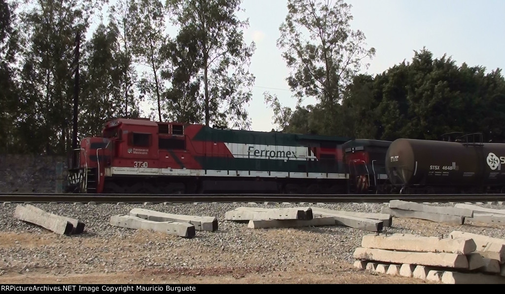 FXE C30-S7 in yard service