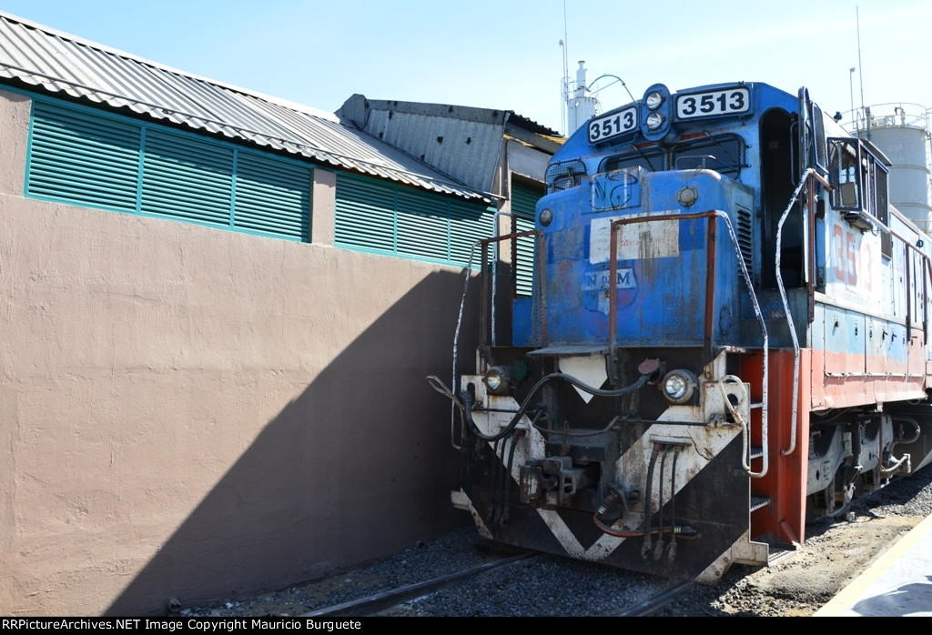 FXE C30-S7 showing NdeM logo