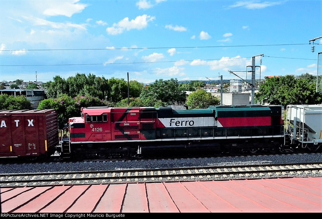 Ferromex SD70ACe "Dumbo" with "ears" running as DPU