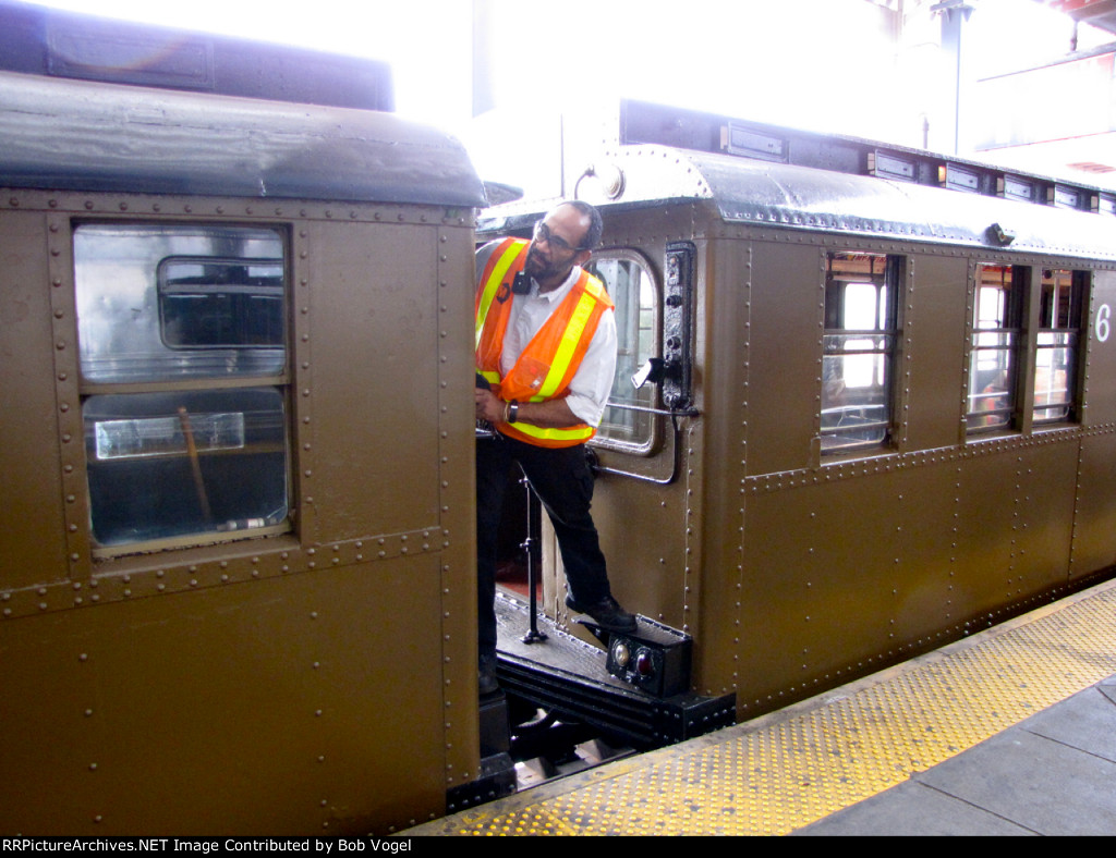 D-type Triplex 6095C and 6112C