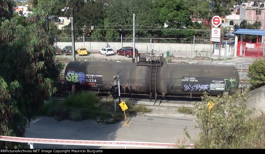 Tank car with graffities