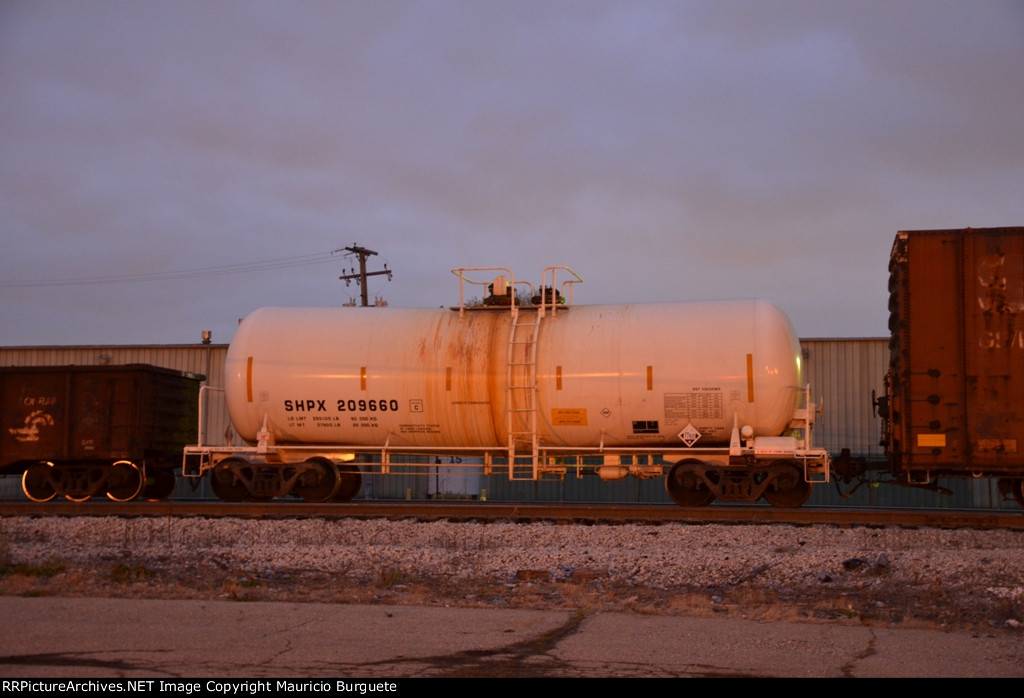 SHPX Tank Car