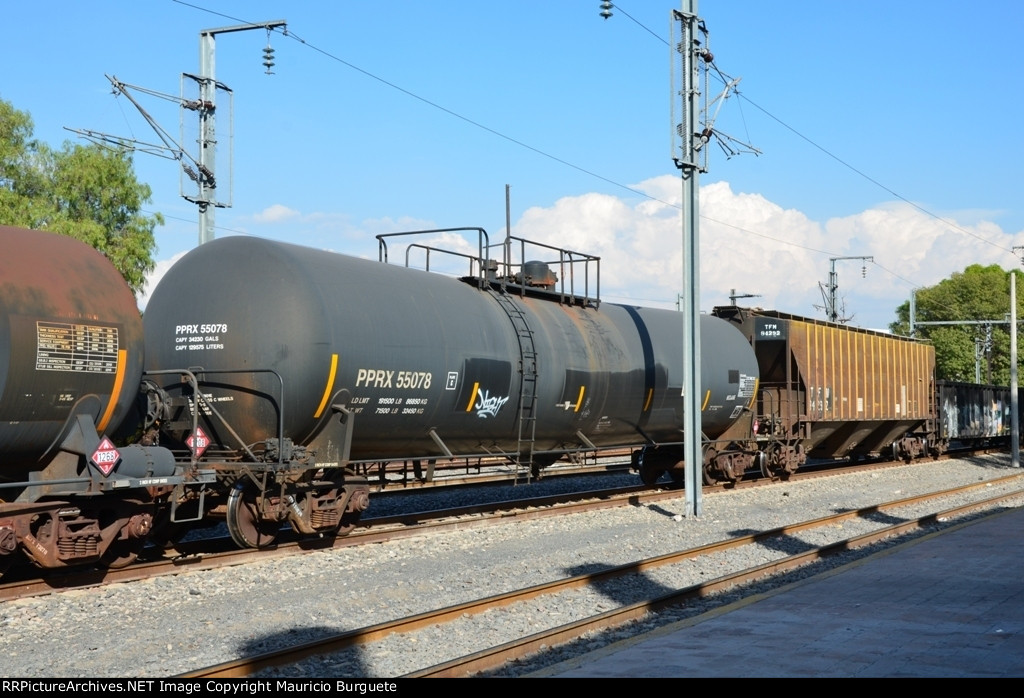 PPRX Tank car with graffiti