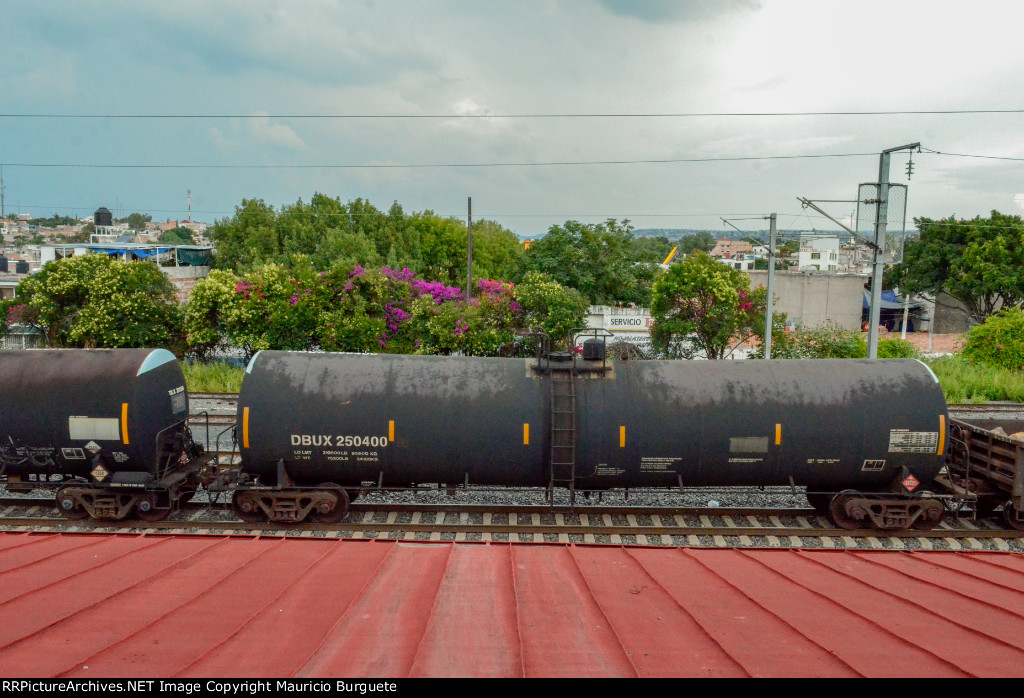 DBUX Tank Car