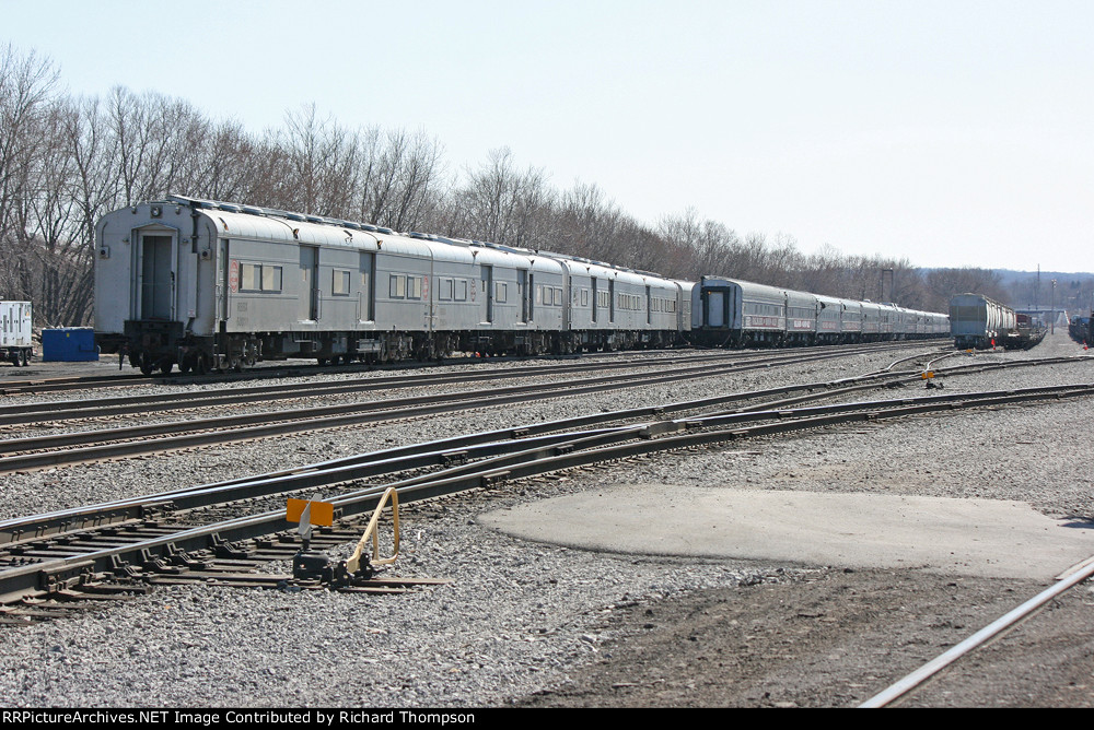 RBBX Red Unit Circus Train