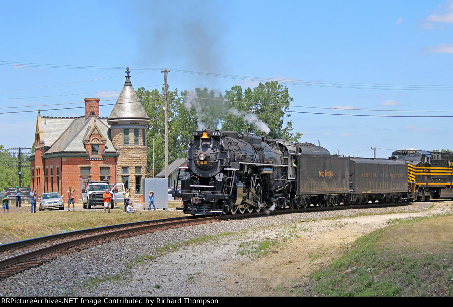 NKP 765 on NS 958