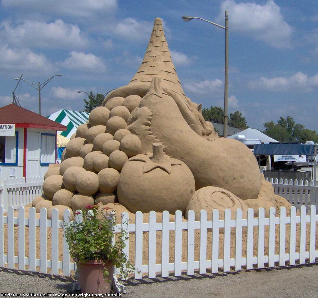2005 Illinois State Fair - Sand Sculpture