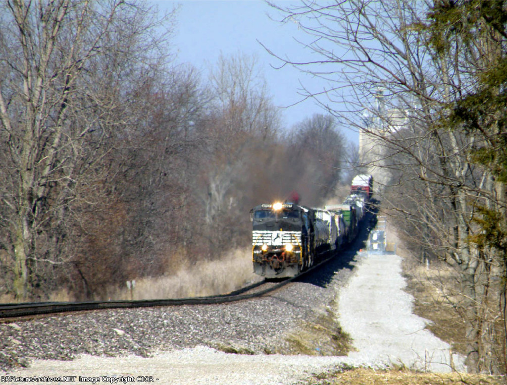 NS 143 at Springport