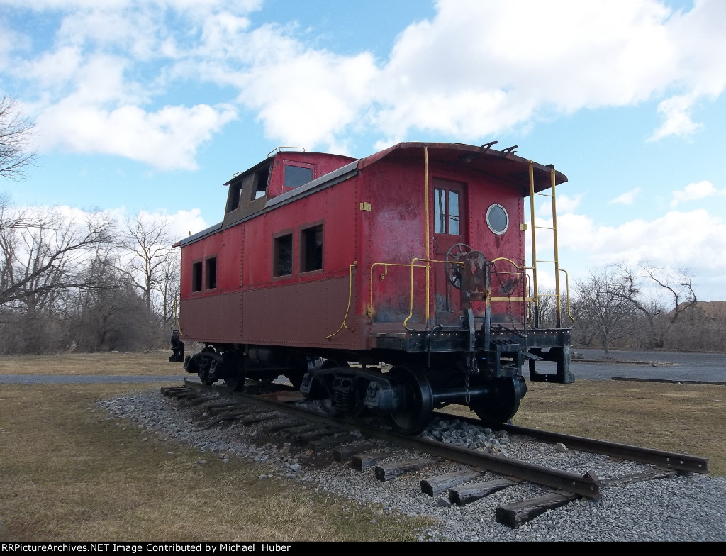 Ironton Railroad caboose #6
