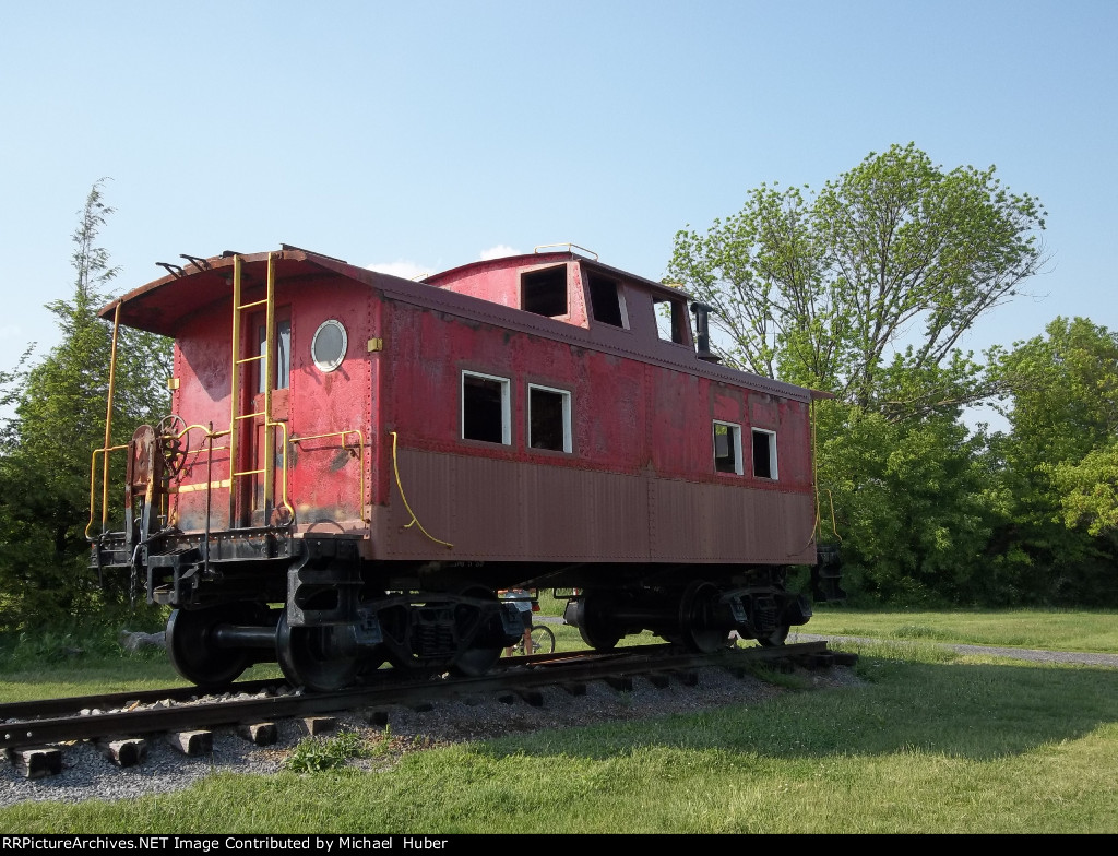 Ironton Railroad caboose #6