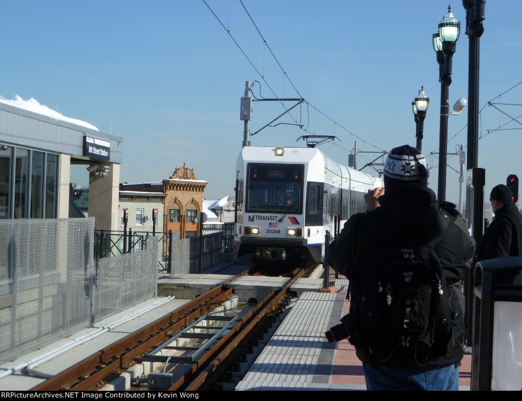 First regular train arrives at 8 Street