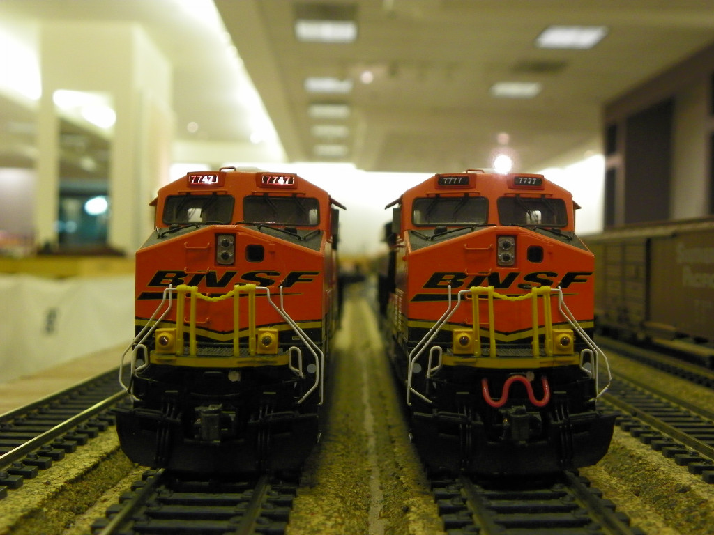 BNSF ES44DC 7747 & BNSF ES44DC 7777