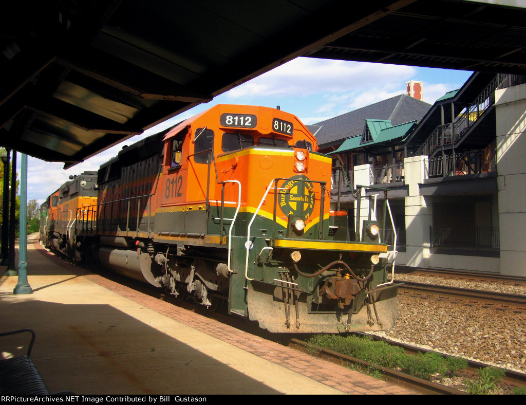 BNSF leading CSX train to Indy