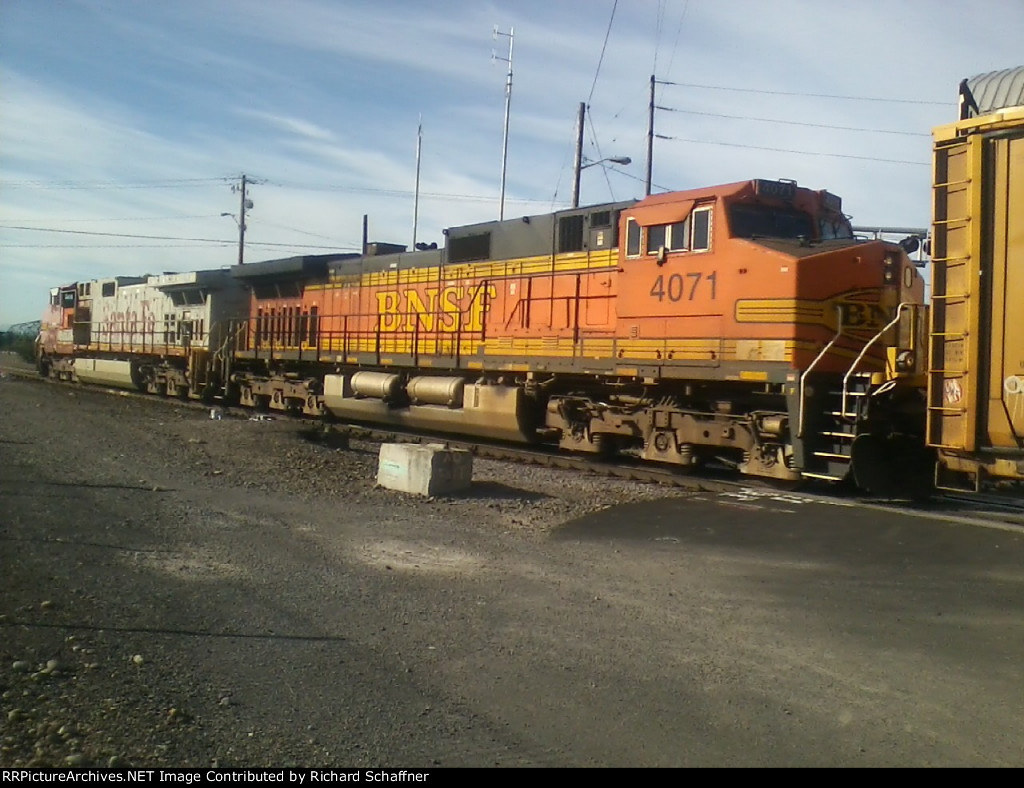 BNSF 4071