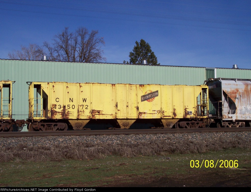 CNW 435072