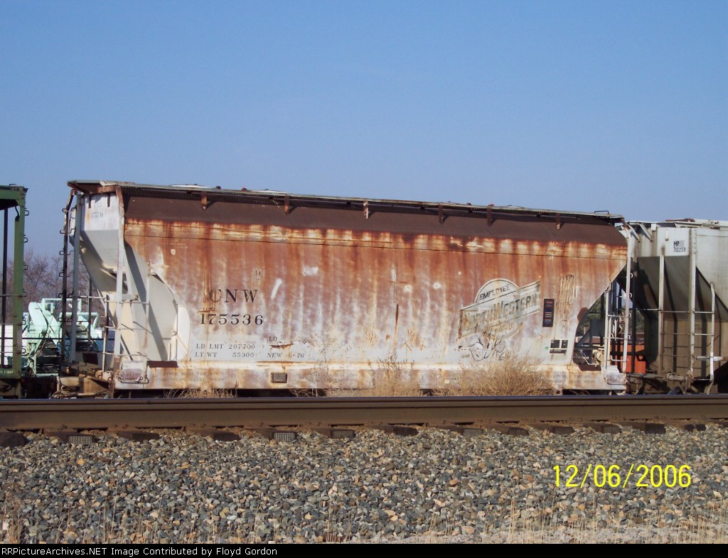 CNW 175536