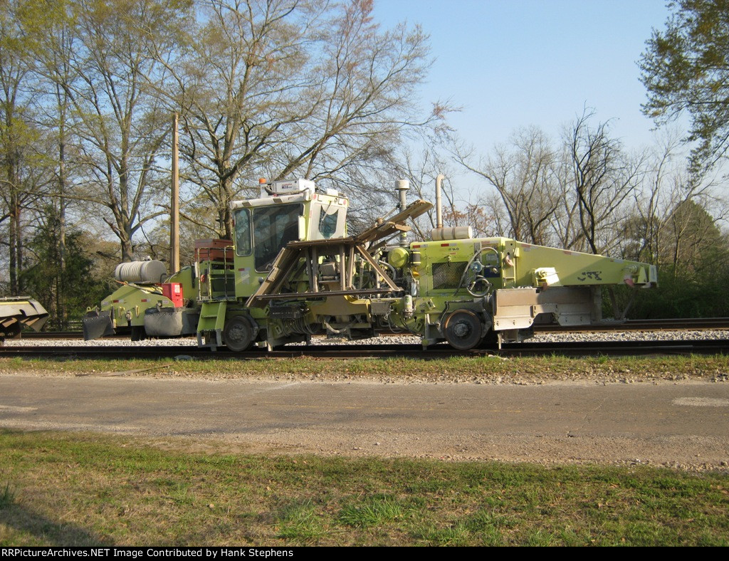 CSX CAT Surfacing Gang at Cusseta, AL