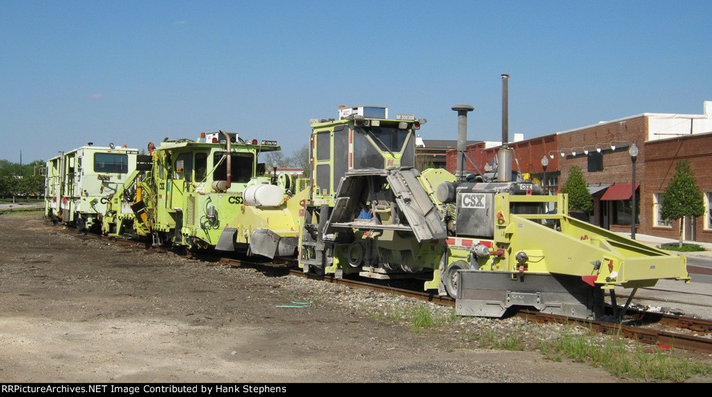 Second Section CAT Tamper Gang resting at Opelika